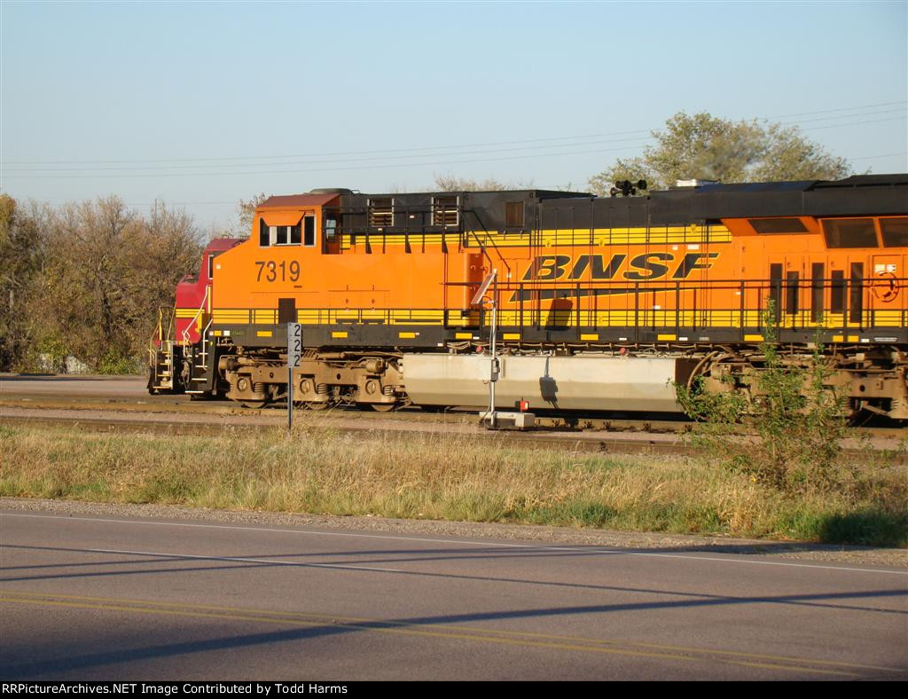 BNSF 7319